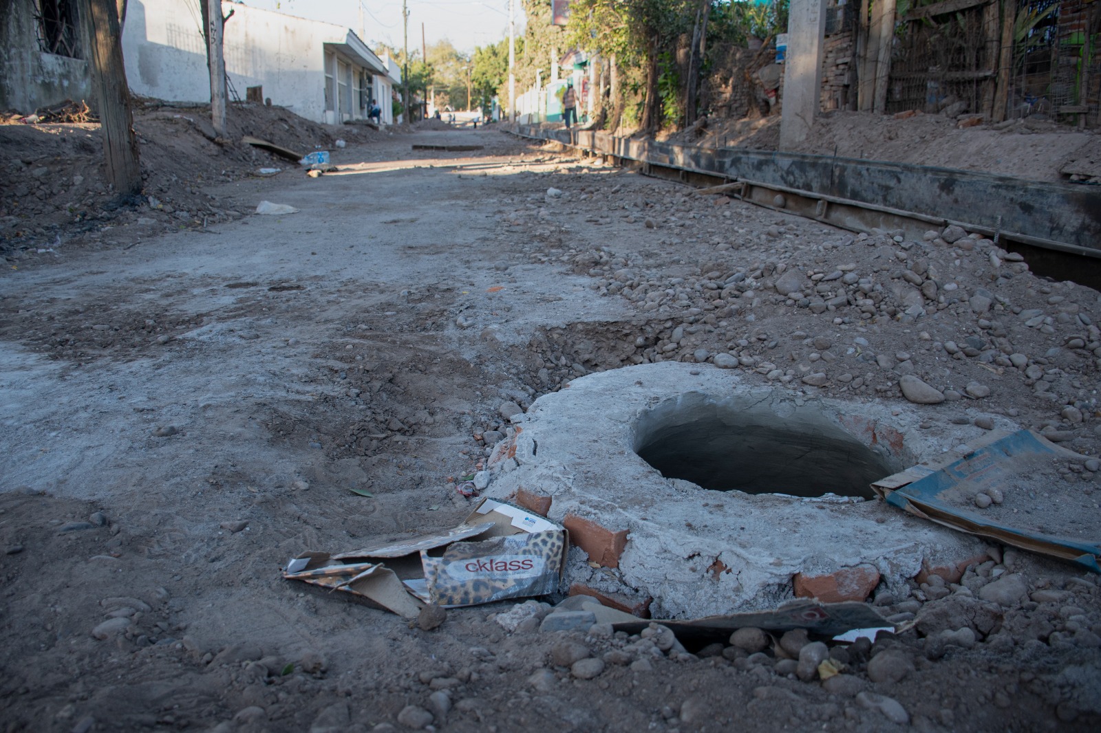 Pavimentación con concreto hidráulico llega al sector Aeropuerto – Ya ...