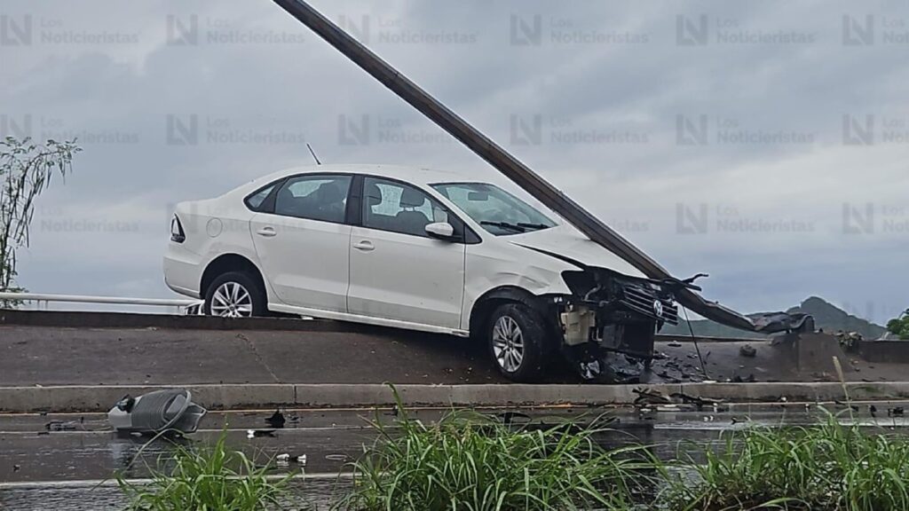 Accidente tipo derrape y choque en Libramiento a La Primavera deja solo ...